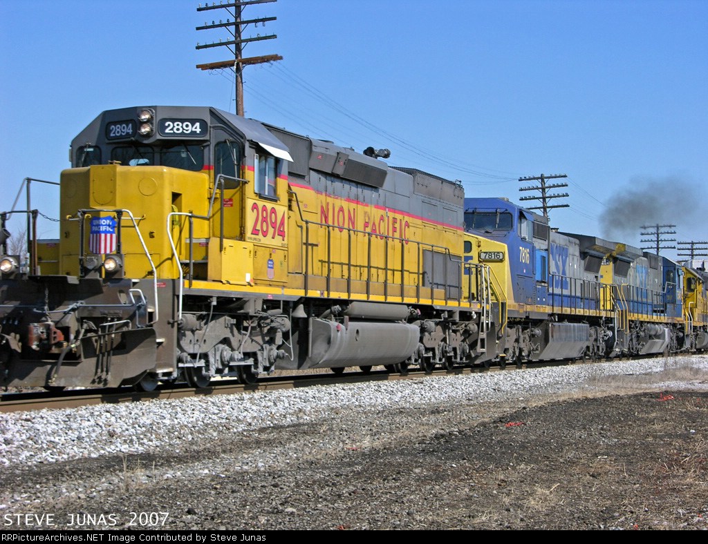 UP 2894,CSX 7816